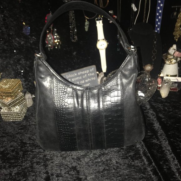 Tula | Bags | Vintage Tula Crocodile Embossed Leather Purse | Poshmark